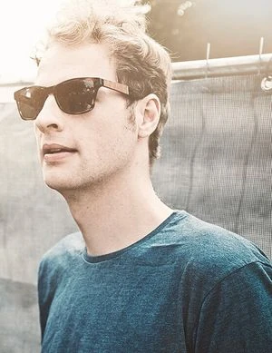 Weekend | Rapbattle Wikia | Fandom