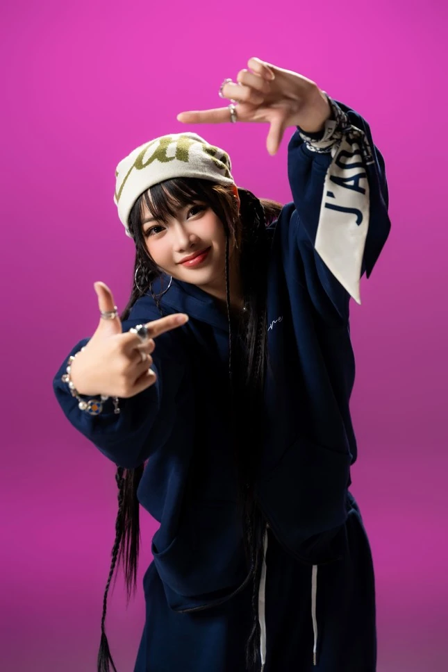 Ánh Sáng AZA | Rapviet Wiki | Fandom