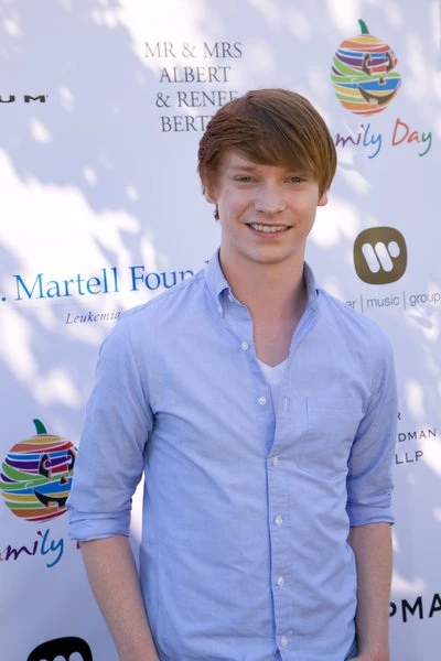 Calum Worthy | Raura And Auslly Wiki | Fandom