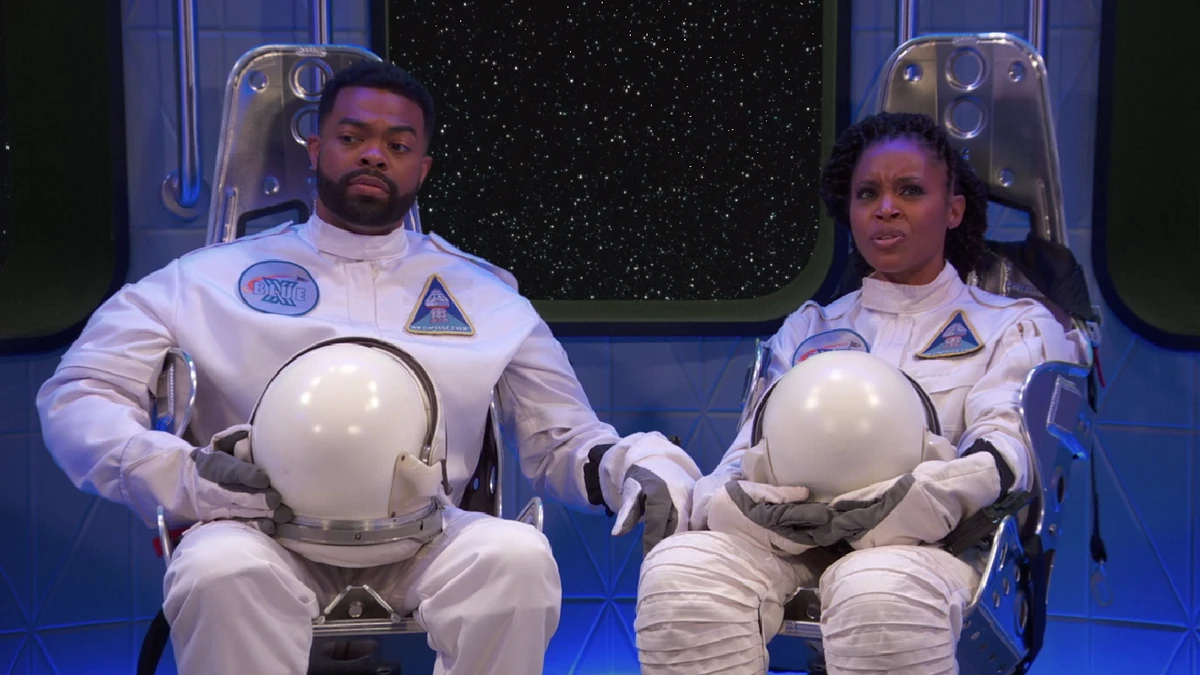 Tying the Astro-Knot/Gallery | Raven's Home Wiki | Fandom