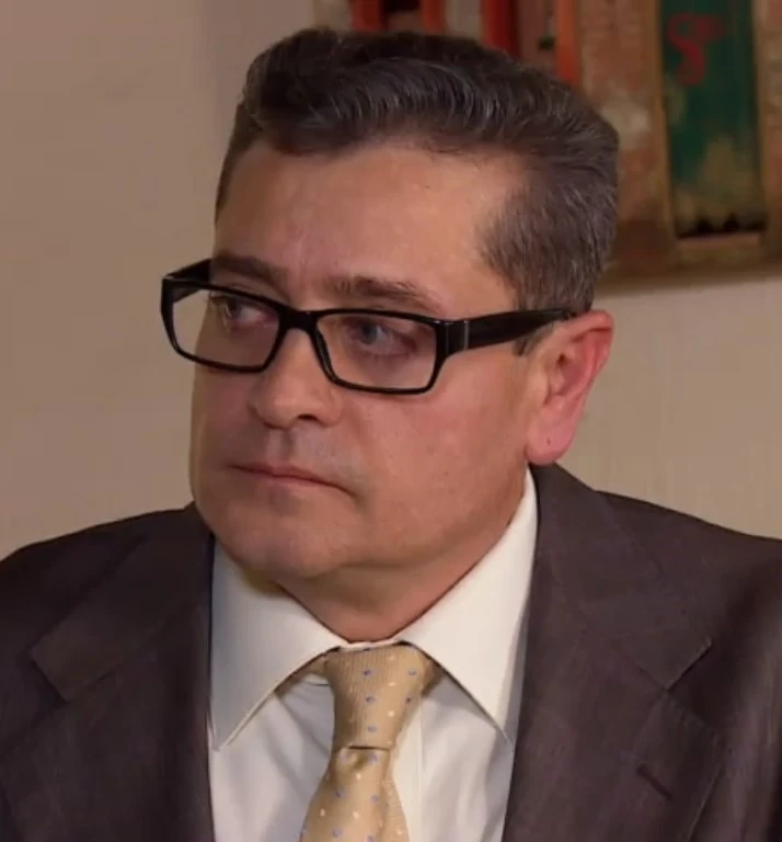 Alberto de la Riva | Wiki Rebelde | Fandom