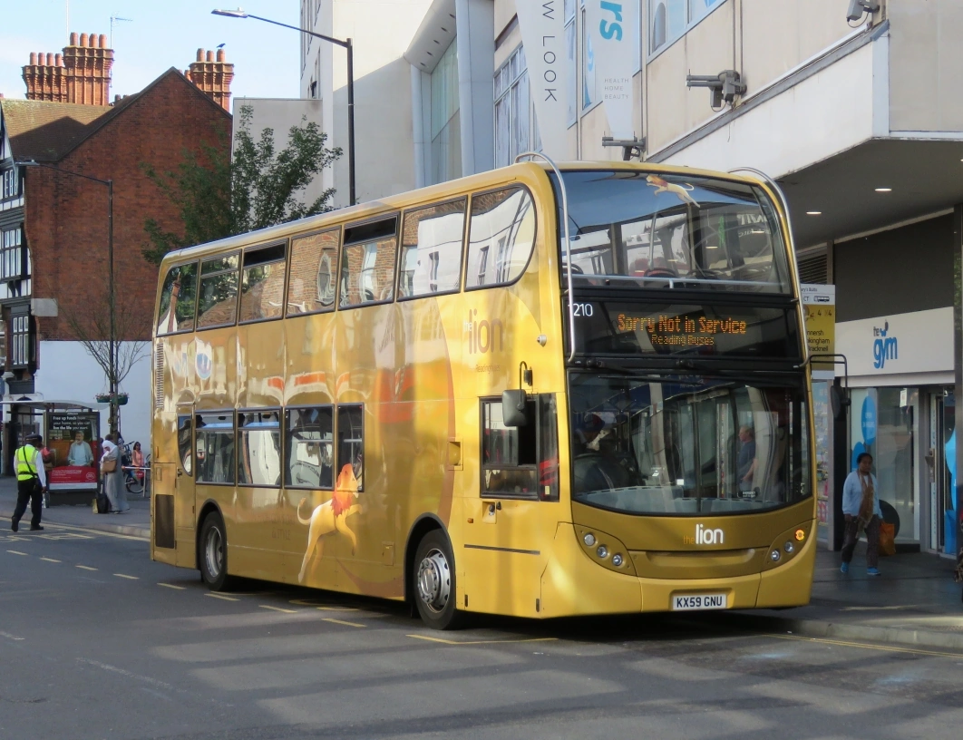 The Lion 4/X4 | Reading Buses Wiki | Fandom