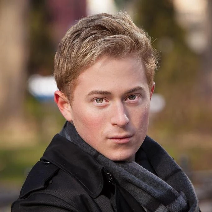Nevel Papperman | Real Girls On The Island Wikia | Fandom