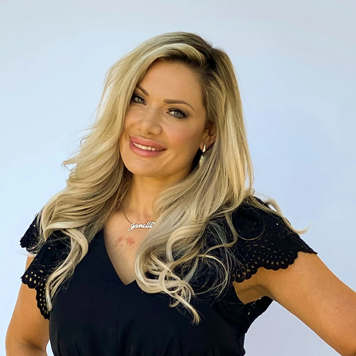 Janelle Pierzina | Real Girls On The Island Wikia | Fandom