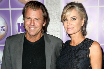 Vincent Van Patten E Betsy Russell Game Of Thrones" Earns An All Time