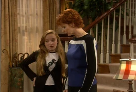 Kyra Hart | Reba Wiki | Fandom