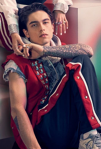Estebán Torres | Rebelde Wiki | Fandom