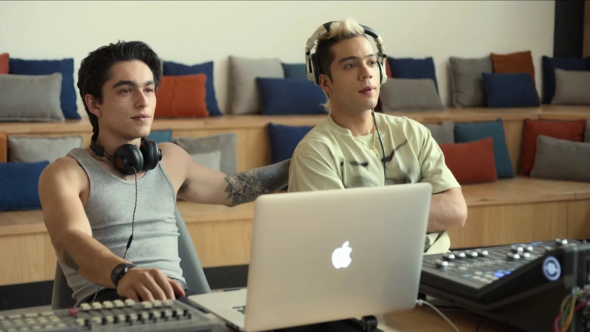 Sálvame | Rebelde Wiki | Fandom