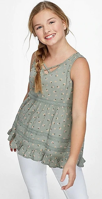 Whitney Franz | Rechercher une étoile Wiki | Fandom