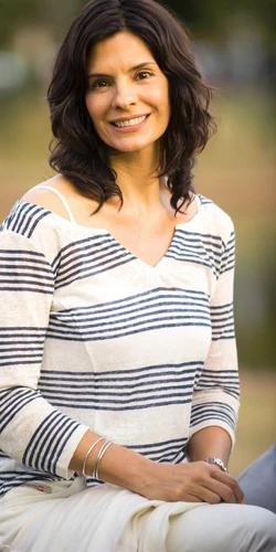 Alice Barros | RE Chronicles Wiki | Fandom