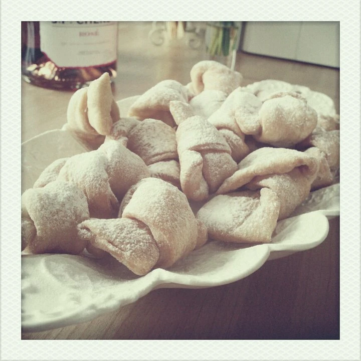 Croatian Bow Knots | Recipes Wiki | Fandom