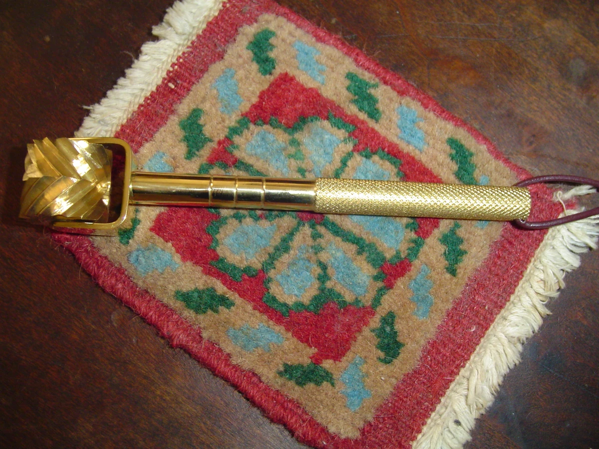 Icelandic Snowflake Breads (laufabraud) | Recipes Wiki | Fandom