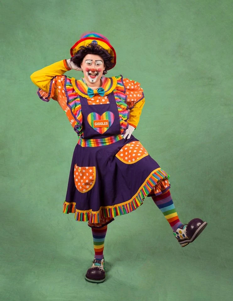 Giggles the clown | Red nose Wikia | Fandom