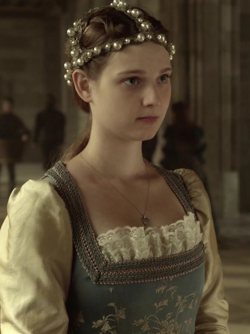 Sarah | Reign CW Wiki | Fandom