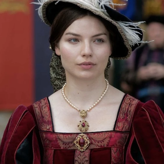 Rella Branson | The Reign of Women Wiki | Fandom