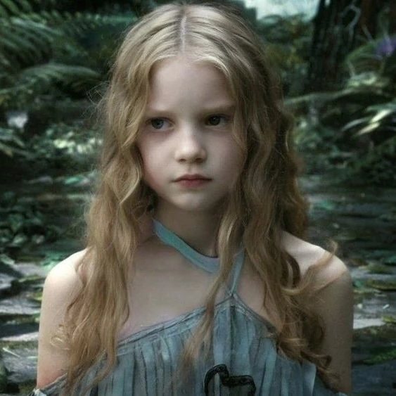 Selene Curran | The Reign of Women Wiki | Fandom