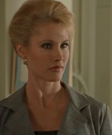 Elizabeth Rukeyser | Relic Hunter Wiki | Fandom
