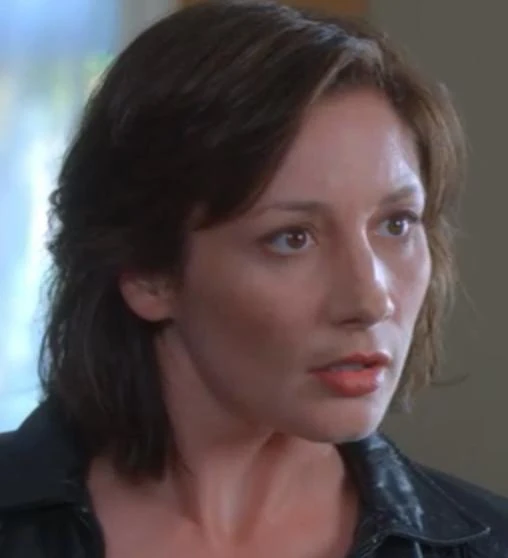 Laura Dawe | Republic of Doyle Wiki | Fandom