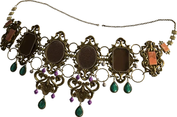 Ornate Necklace | Resident Evil Wiki | Fandom