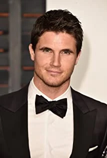 Robbie Amell | Resident Evil Wiki | Fandom