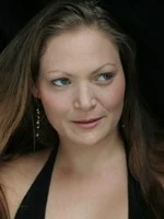 Csúz Lívia | Resident Evil Wiki | Fandom