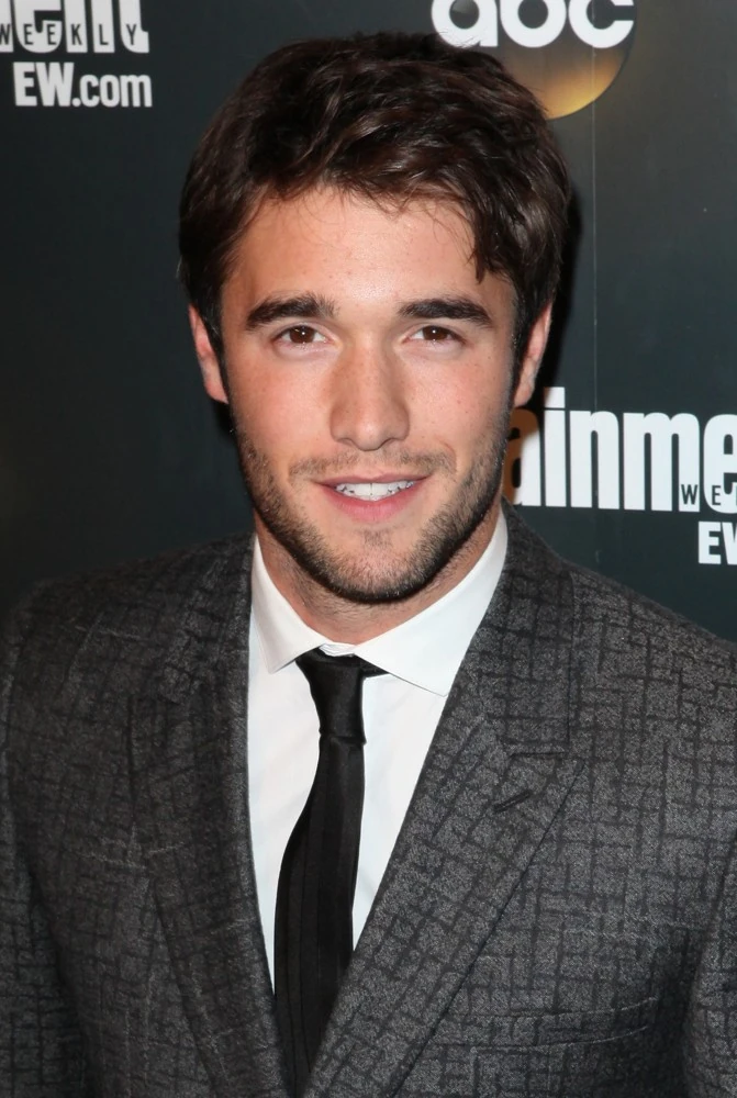 Josh Bowman | Revenge 23x Wiki | Fandom