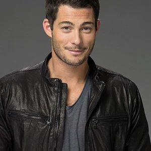 Brian Hallisay | Revenge Wiki | Fandom