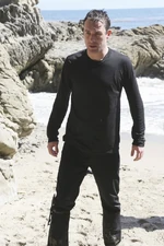 Aiden Mathis | Revenge ABC Wiki | Fandom