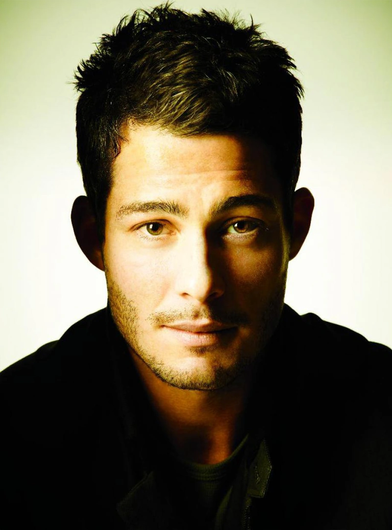 Brian Hallisay | Revenge ABC Wiki | Fandom