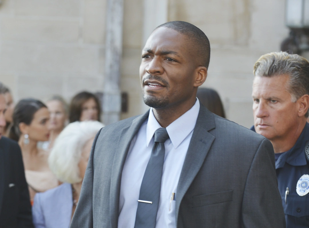 Robert Gunther | Revenge ABC Wiki | Fandom