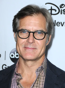Henry Czerny | Revenge ABC Wiki | Fandom