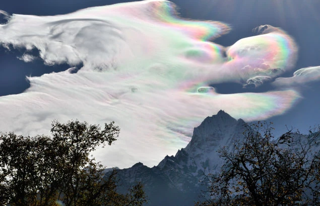 Cloudbows | The Revengerists Consortium of Stuff Wiki | Fandom