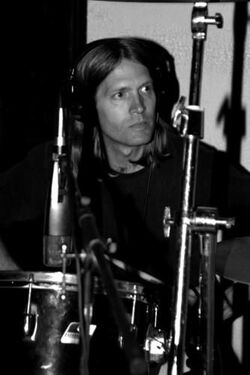 Jeff Olson | Riffipedia - The Stoner Rock Wiki | Fandom