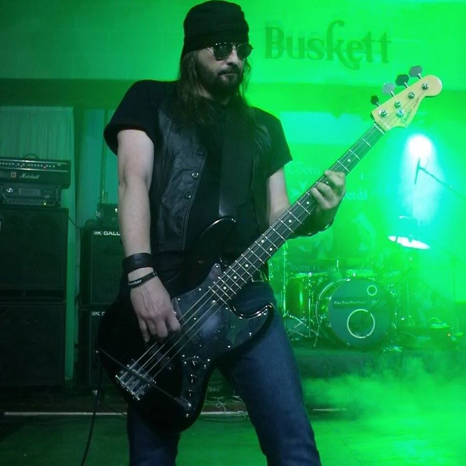 Dan Lively | Riffipedia - The Stoner Rock Wiki | Fandom