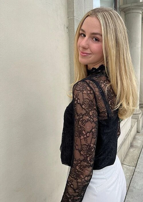 Chloe Lukasiak | Rihanna Noel Quinn Wiki | Fandom