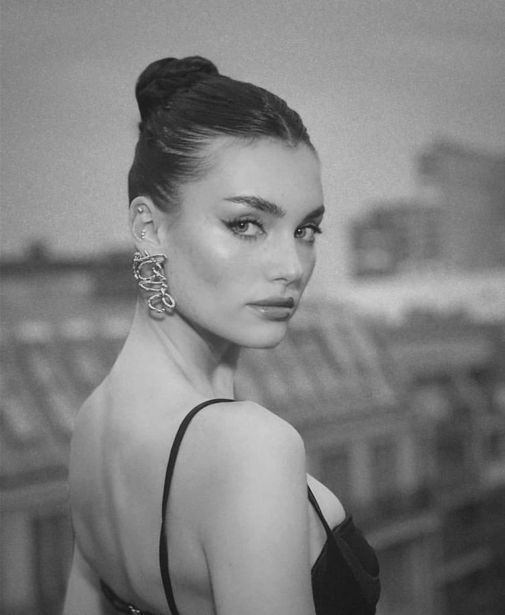 Lia Morelli | Rina Kent Verse Wiki | Fandom