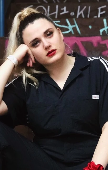 Chrissy Maroon | Archieverse Wiki | Fandom