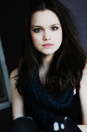 Amanda Grant | Riverdell History Wiki | Fandom