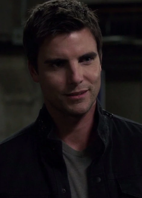 Tommy Rizzoli | The Rizzoli and Isles Series Wiki | Fandom