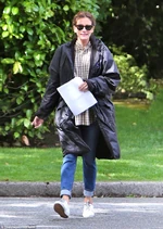 Isabel Pullman/Gallery | Wonder Wiki | Fandom