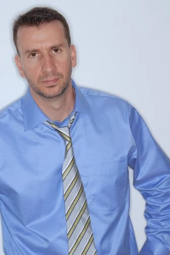 Simon Longmore | R.L. Stine's The Haunting Hour Wiki | Fandom