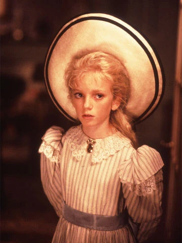 Sarah Polley Road To Avonlea