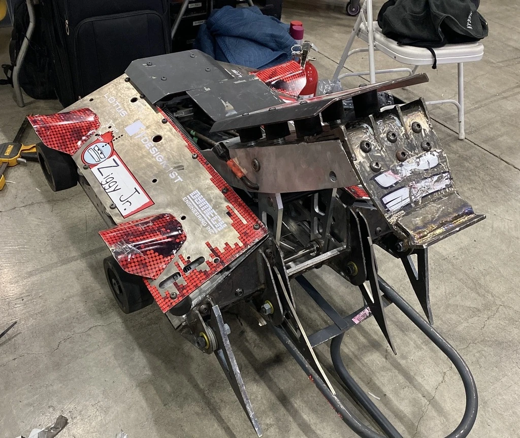 Lucky | Robogames Wikia | Fandom