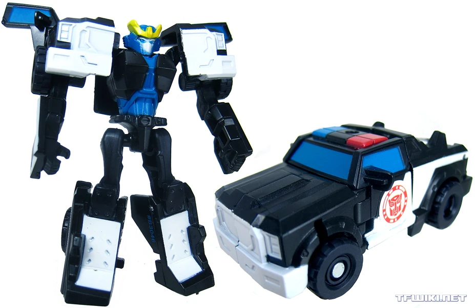 Legion Class Patrol Mode Strongarm | Transformers: Robots in Disguise ...