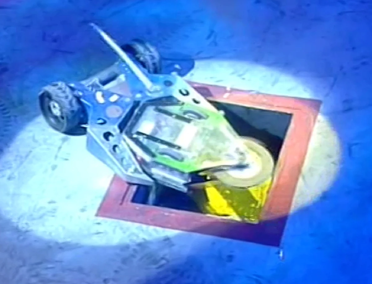 Horizontal crushers | Robot Wars Wiki | Fandom