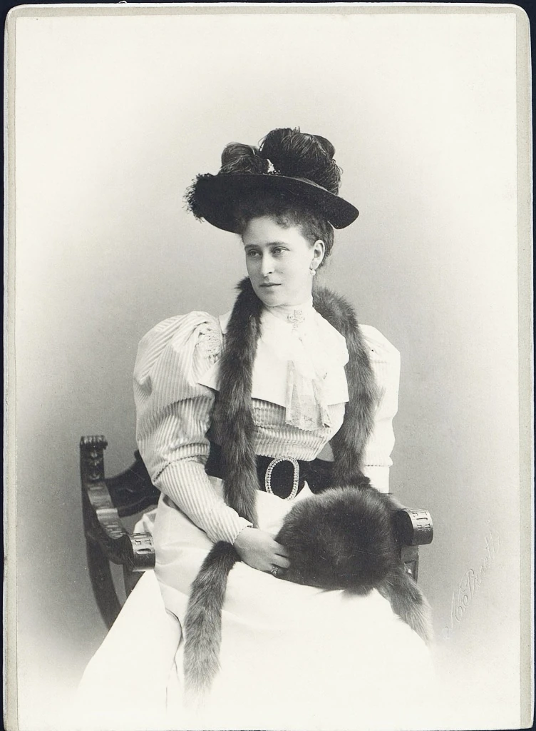 Grand Duchess Elizabeth Feodorovna (Elisabeth of Hesse) | Romanovpedia ...
