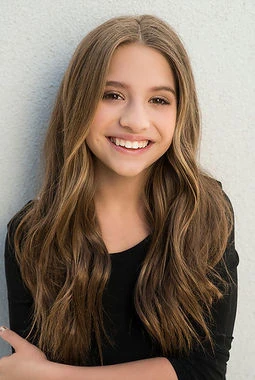 Mackenzie Ziegler | Rosenfield Wiki | Fandom