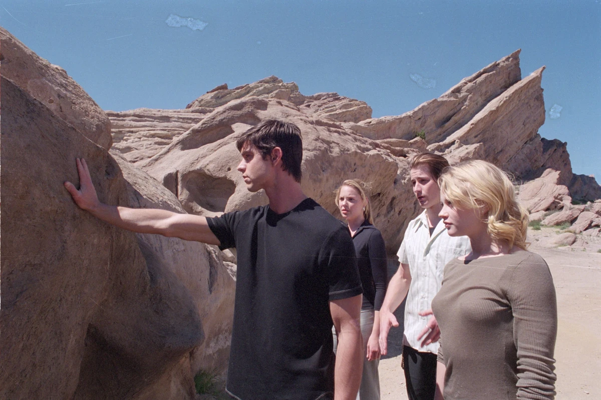 Category:Season 2 | Roswell Wiki | Fandom
