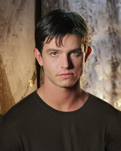 Max Evans (1999)/Gallery | Roswell Wiki | Fandom