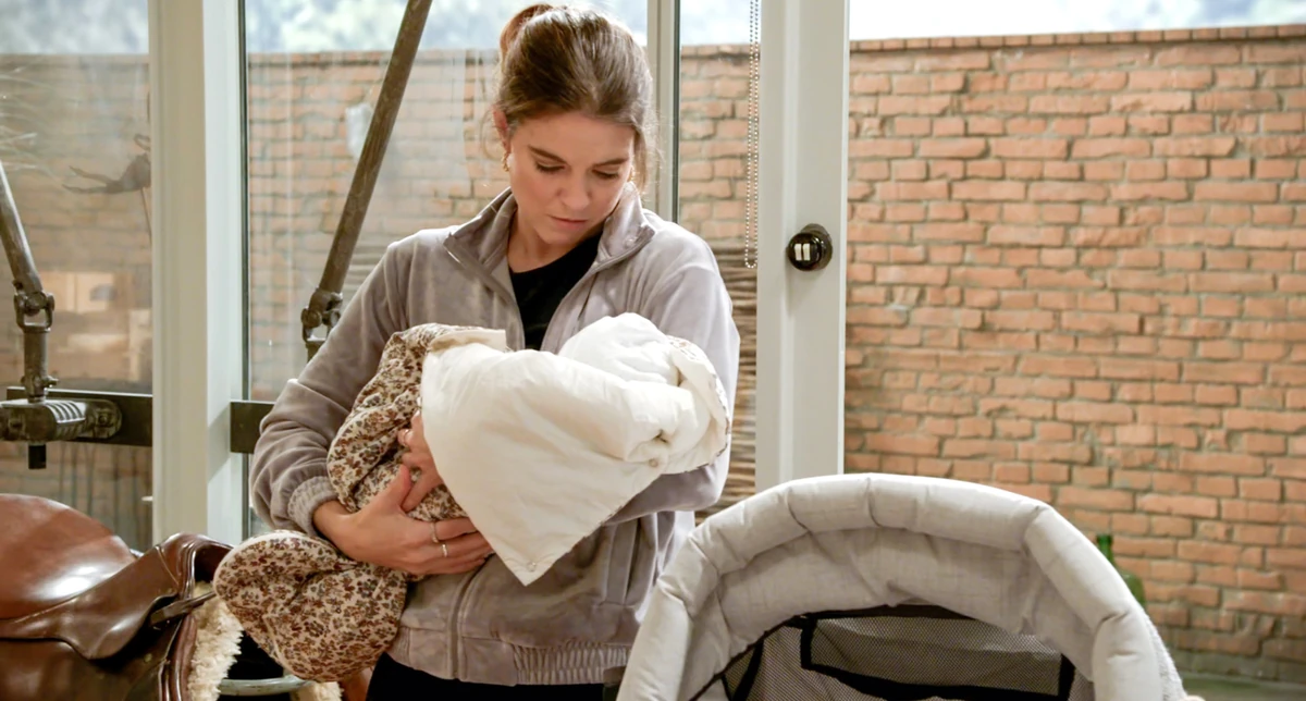 Folge 4172 | Rote Rosen Wiki | Fandom